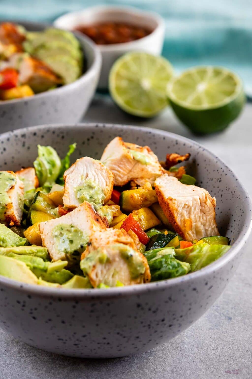 Low Carb Grilled Chicken Power Bowl - EASY GOOD IDEAS