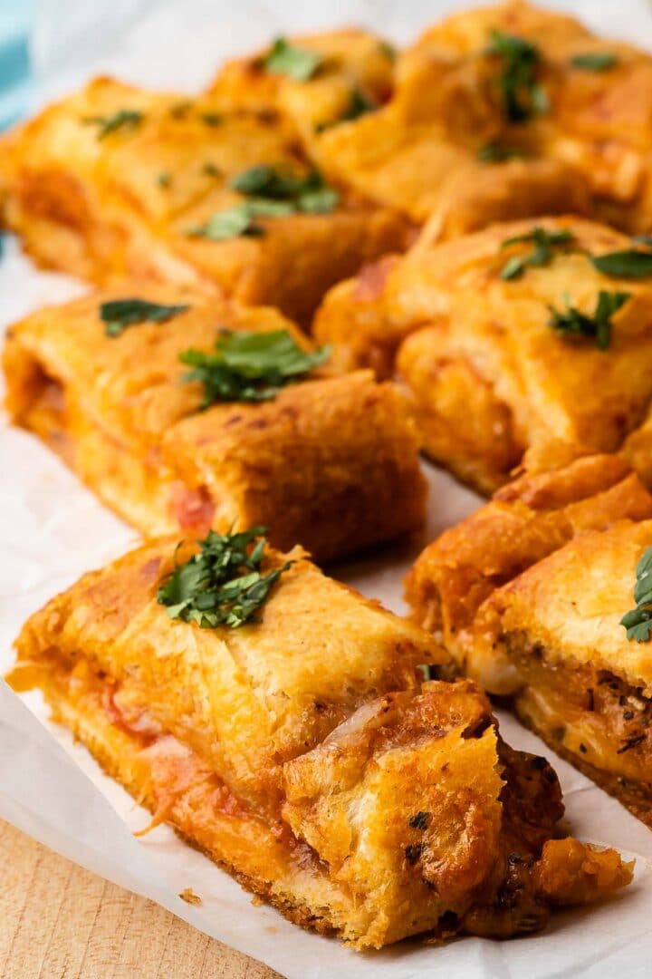 Pizza Rolls - EASY GOOD IDEAS
