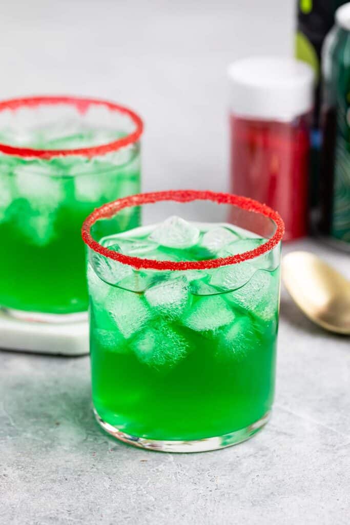Grinch Drink - EASY GOOD IDEAS